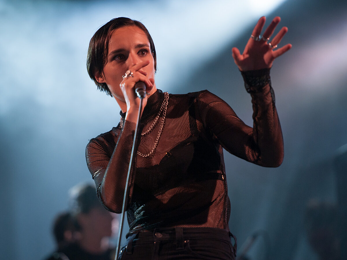 Savages share new album trailer, narrated by Henry Rollins | DIY Magazine